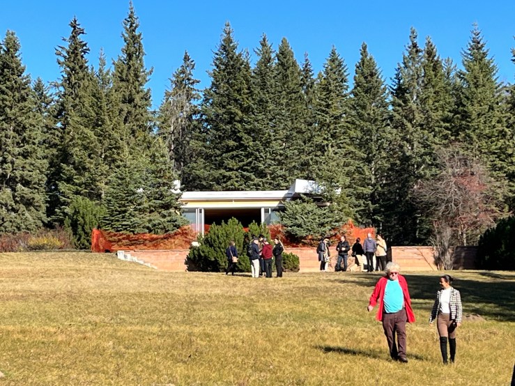 Discovering Architect Arthur Erickson’s 1960 Alberta ‘Dyde House’ – No ...